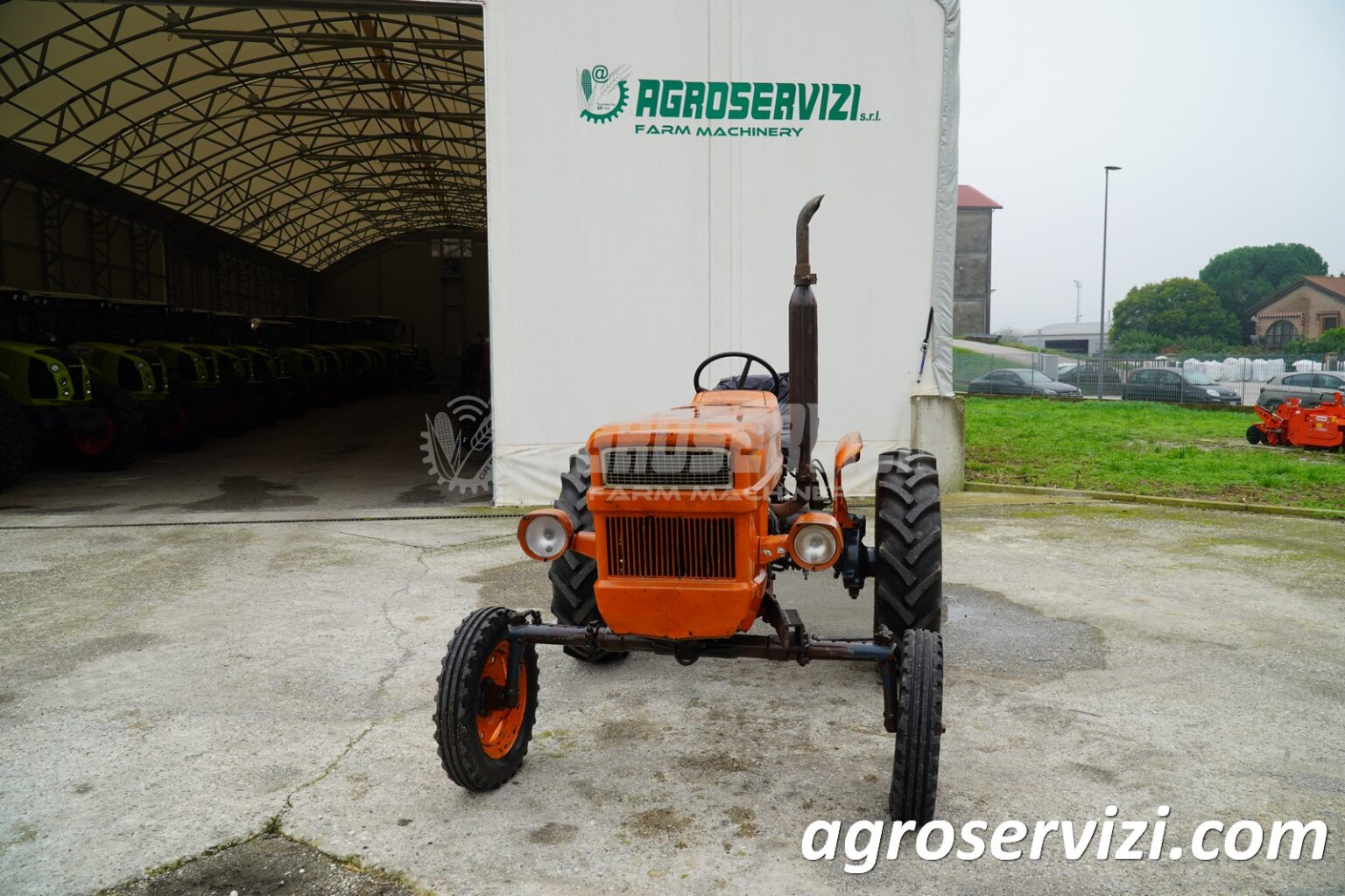 TRATTORE FIAT 300 (ANNO 1972) 30 CV - Agroservizi